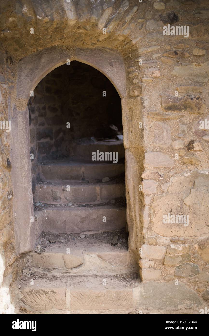 Hidden castle hi-res stock photography and images - Alamy