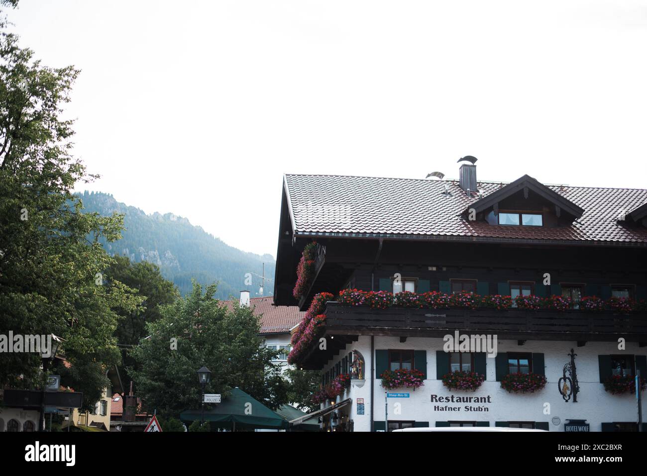 Seating flowers hi-res stock photography and images - Alamy