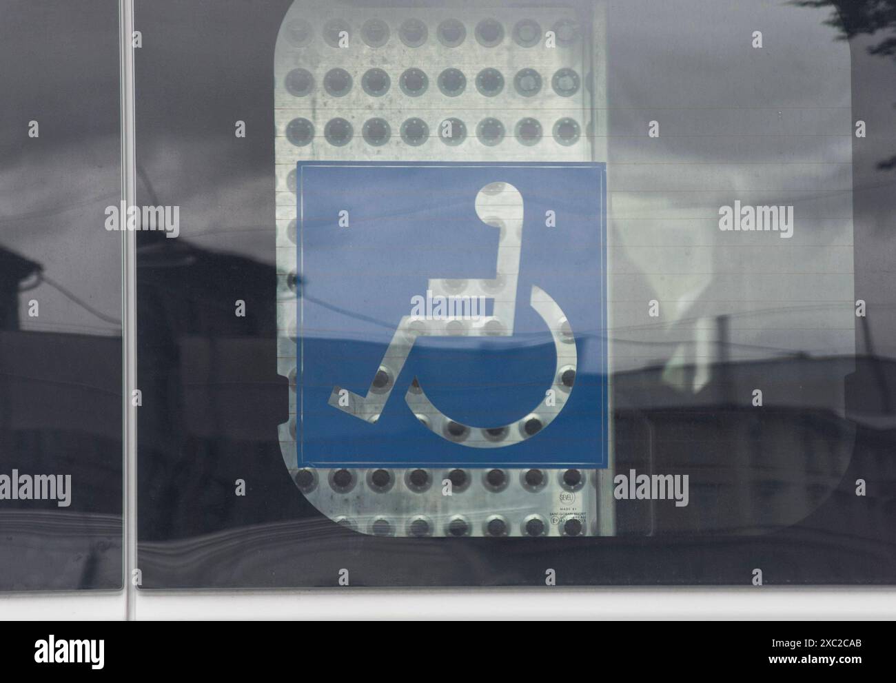 wheelchair symbol, mobility and accessibility for handicapped people in ...