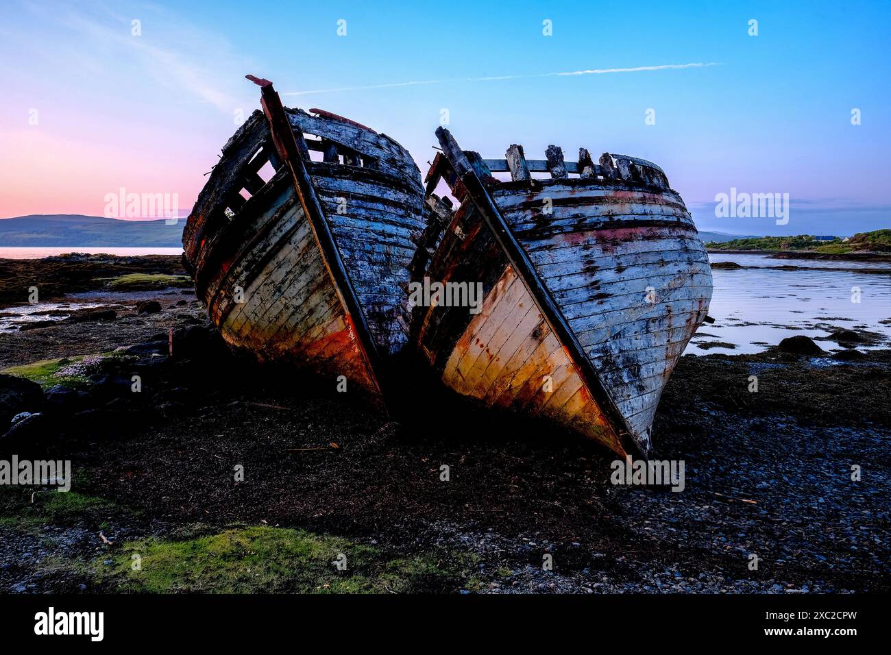 Tobermory boat sea hi-res stock photography and images - Alamy