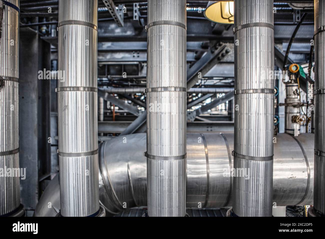 Oil refinery pipe hi-res stock photography and images - Alamy