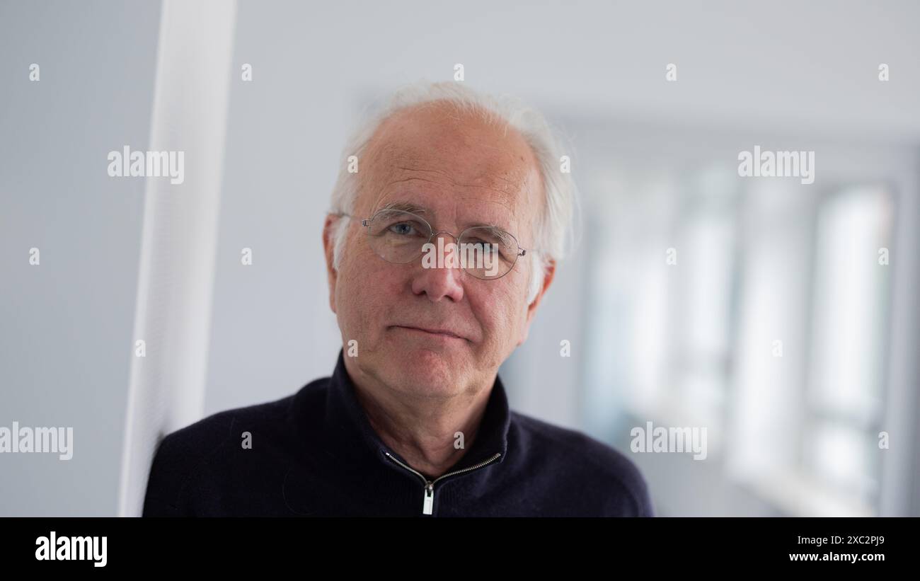 Cologne, Germany. 14th June, 2024. Harald Schmidt, entertainer, stands in the dpa office during ...
