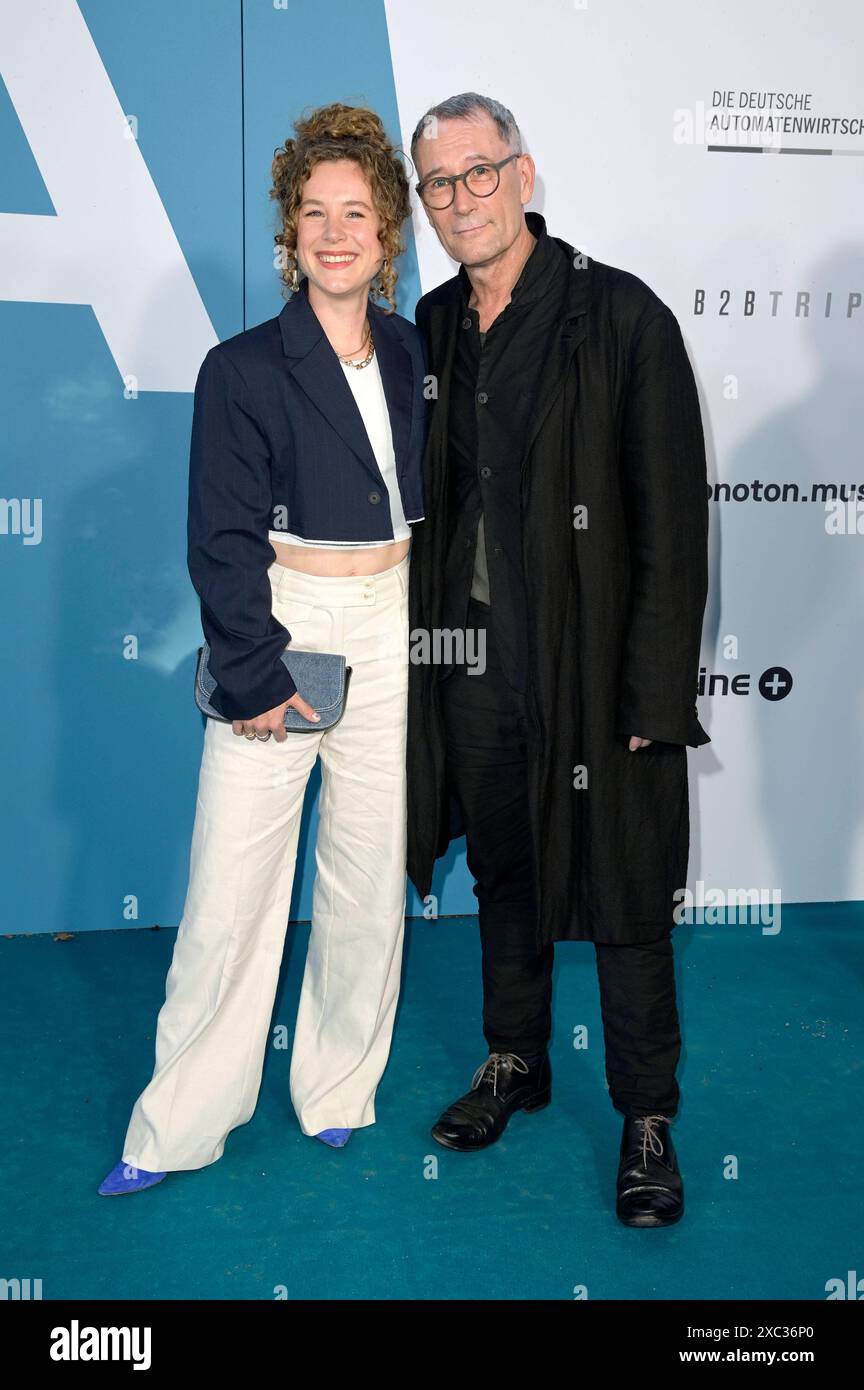 Heikko Deutschmann mit Tochter Klara Deutschmann beim Fest der ...