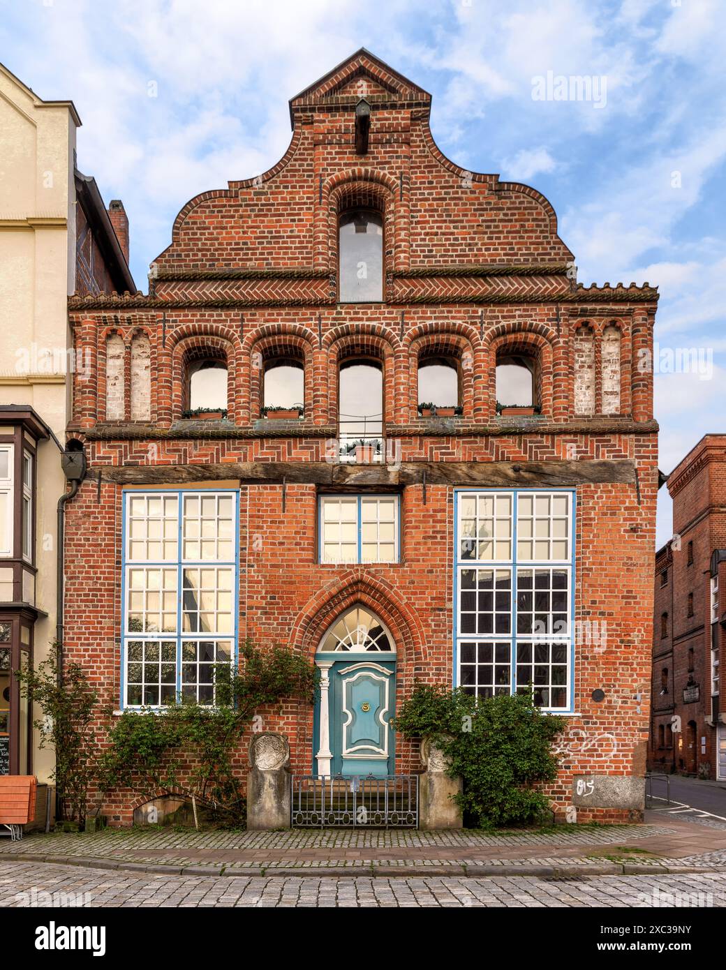 Beautiful view of the famous The Stint Market and its typical old ...