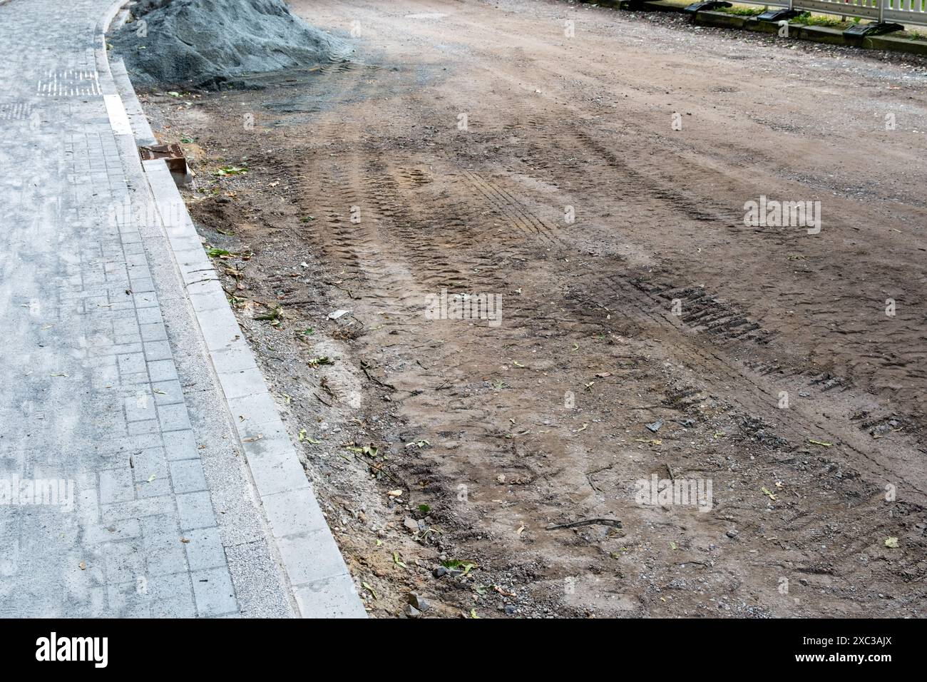 Torn up road rubble hi-res stock photography and images - Alamy