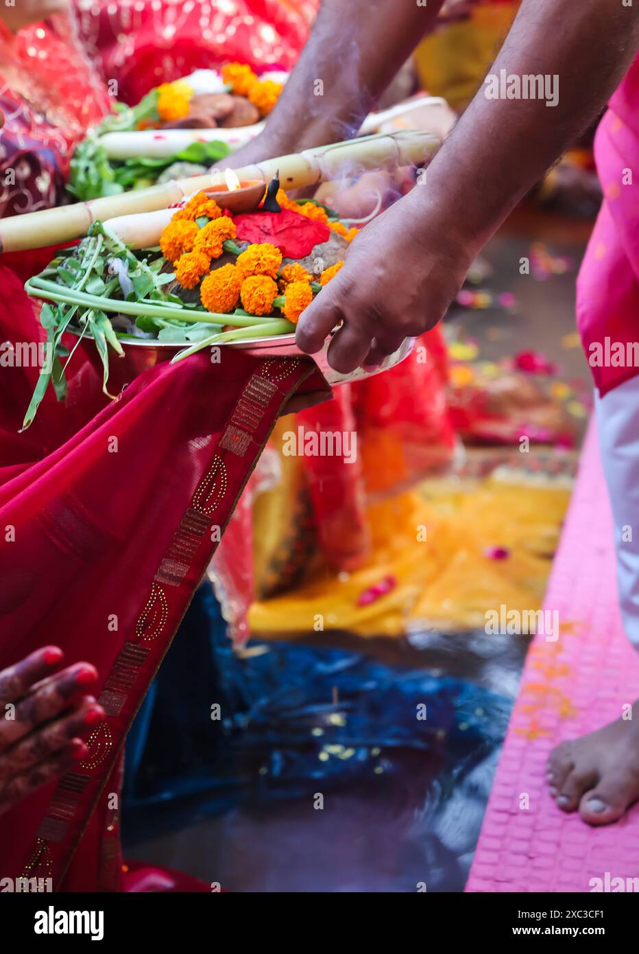 indian devotee doing holy rituals at chhath festival at morning Stock ...
