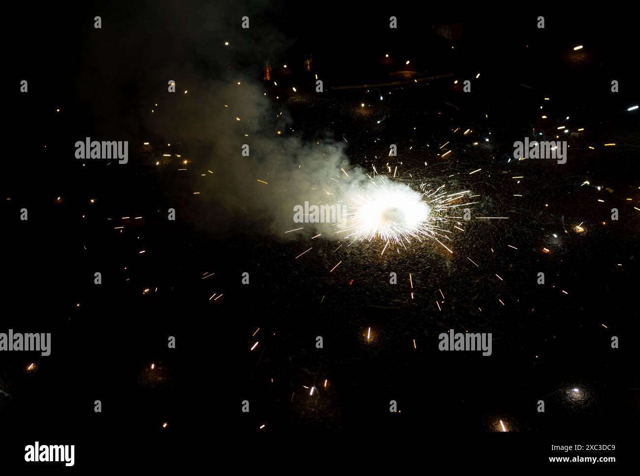 Deepavali firework crackers hi-res stock photography and images - Alamy