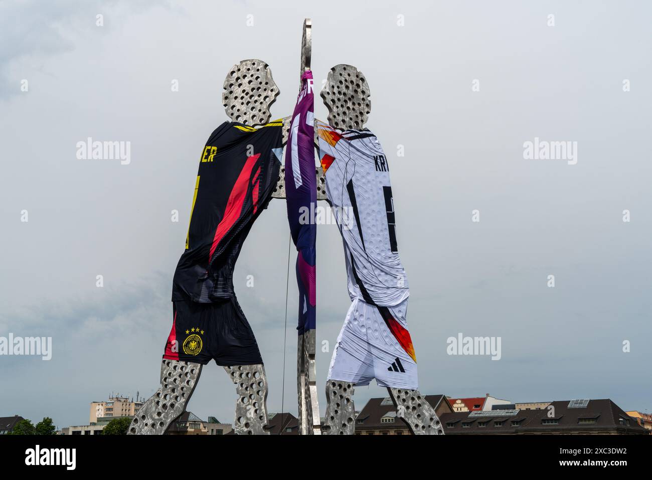 To mark the European Football Championship 2024, the "Moleculeman ...