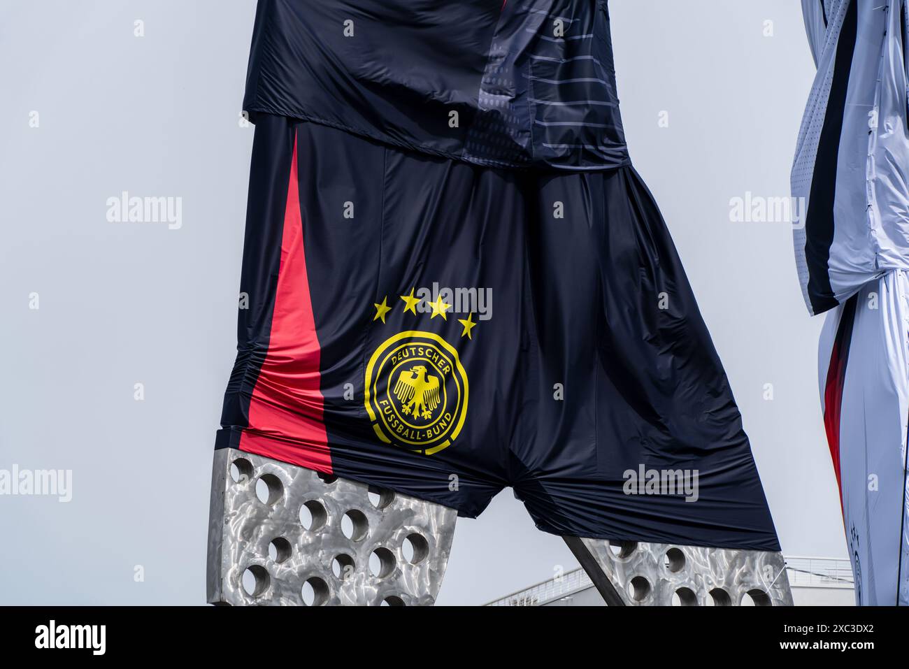 To mark the European Football Championship 2024, the "Moleculeman ...