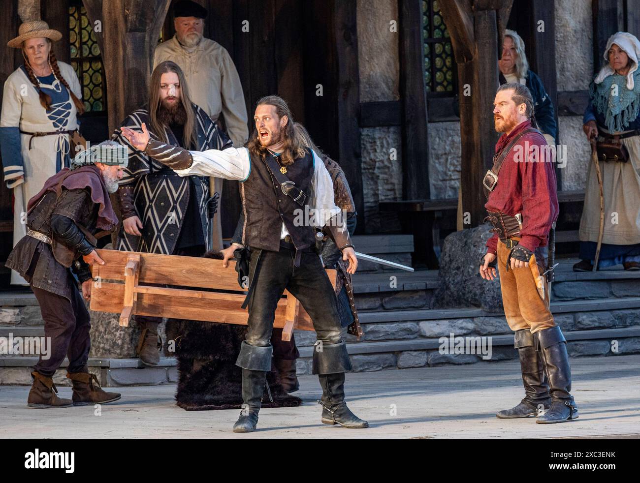 Stoertebeker Festspiele 2024 Die Schauspieler Moritz Stephan v.l. als ...