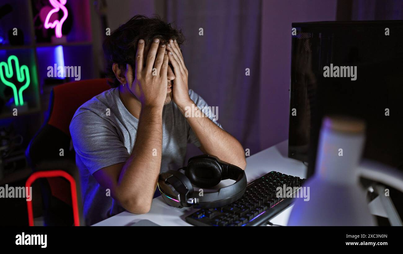 Dark room computer setup monitor hi-res stock photography and images ...