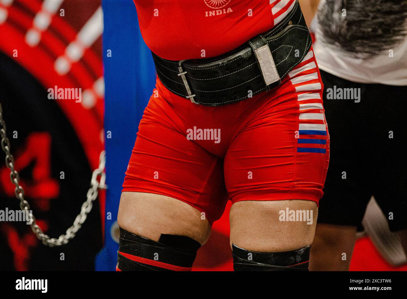 Squat red hi-res stock photography and images - Alamy