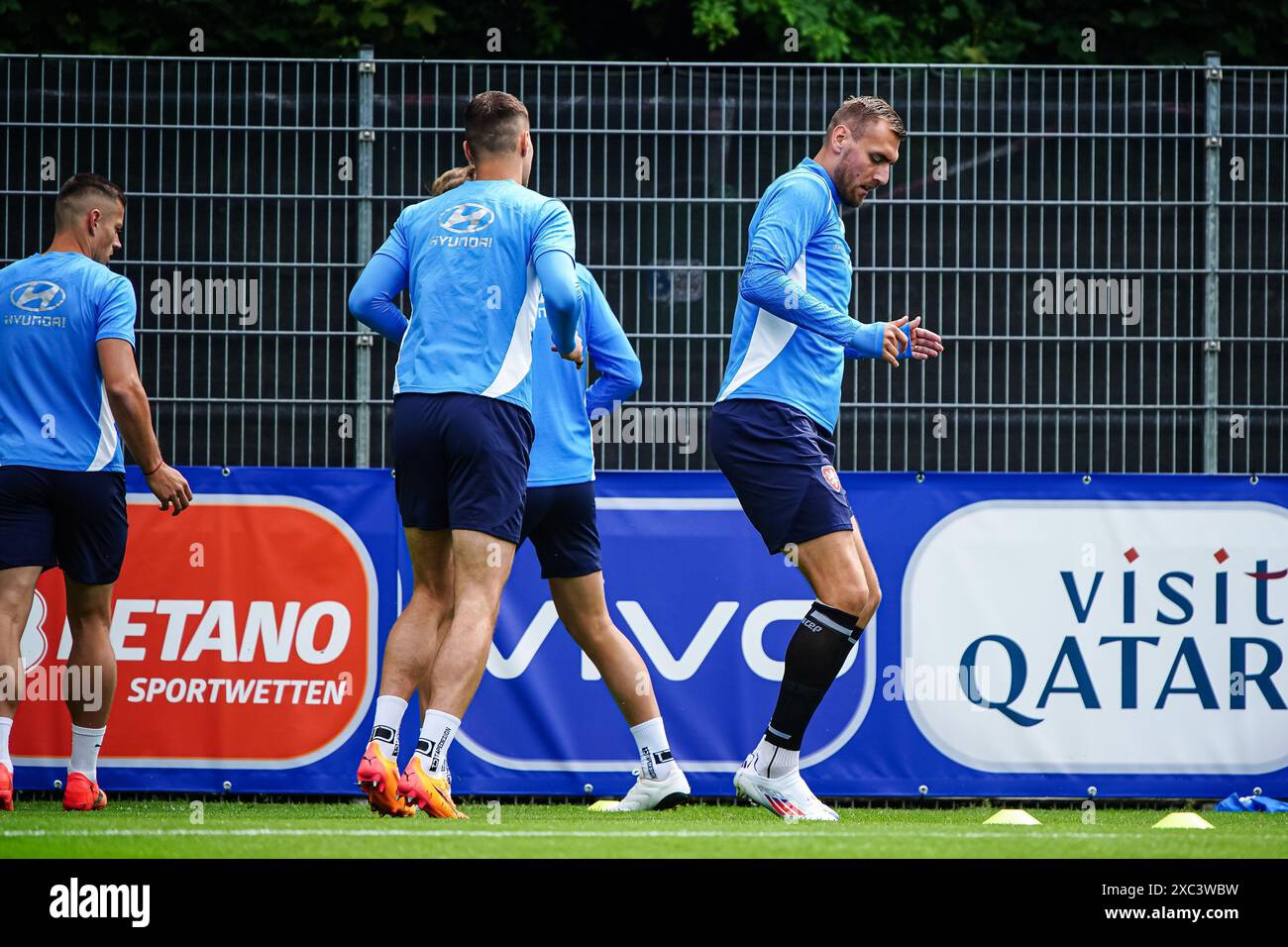 Spieler beim Aufwaermen GER, Training Tschechien, Fussball ...