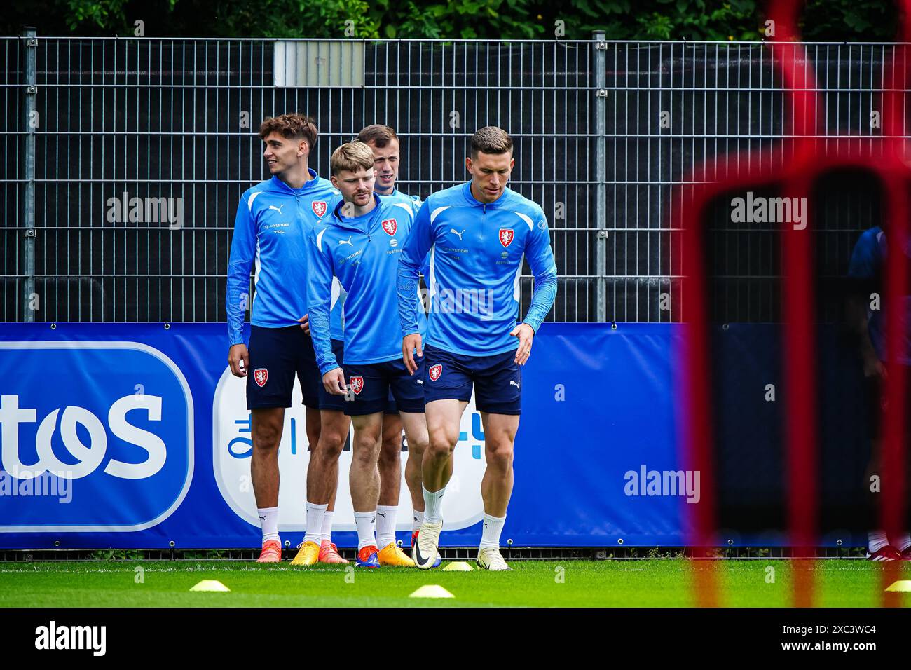 Spieler beim Aufwaermen GER, Training Tschechien, Fussball ...