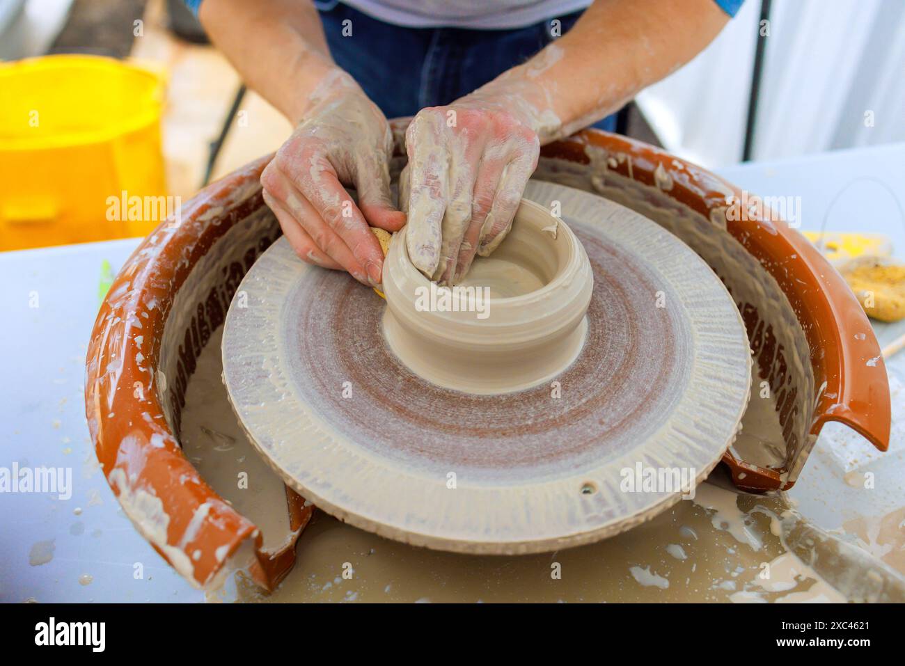 Pottery techniques hi-res stock photography and images - Alamy