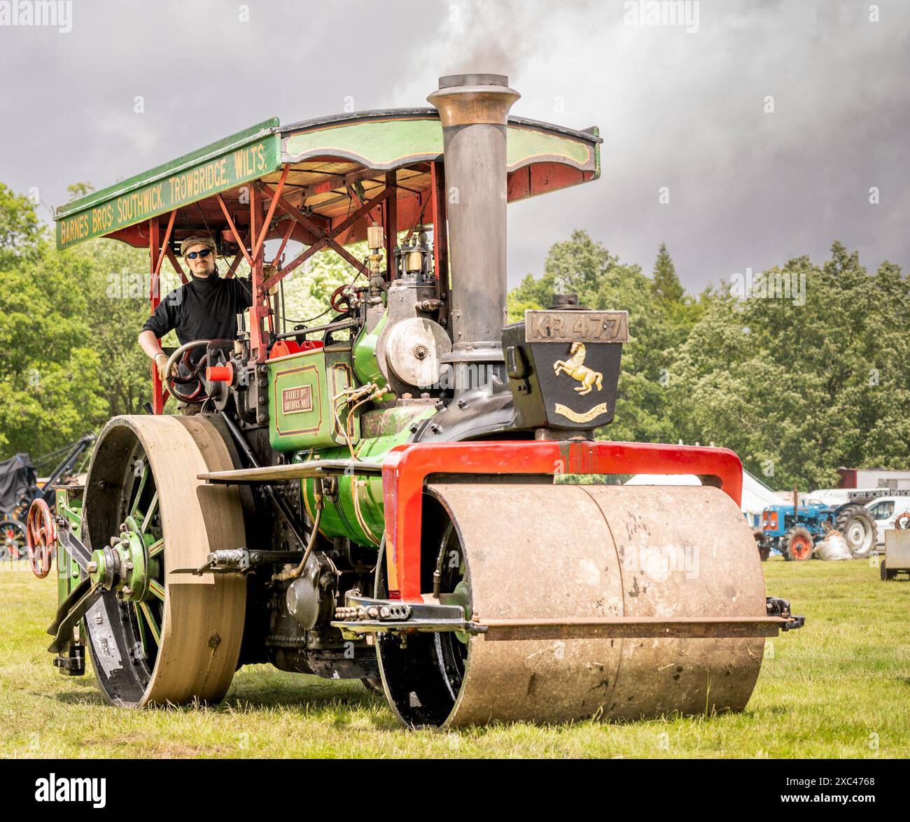 Alex Canini fires up 'Thelma' his 1929 8 ton Steam Roller in ...