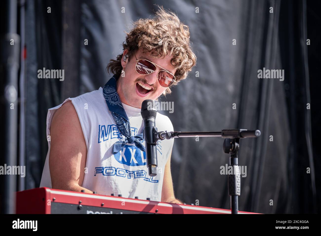 Benson boone hi-res stock photography and images - Alamy