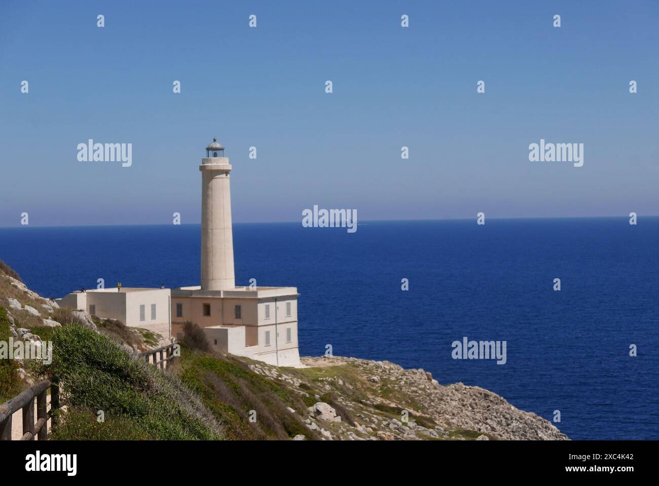 Lighthouse punta palascia hi-res stock photography and images - Alamy