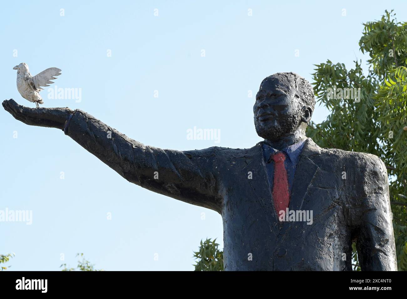 SOUTH SUDAN, Upper Nile state, town Renk, monument national hero and ...