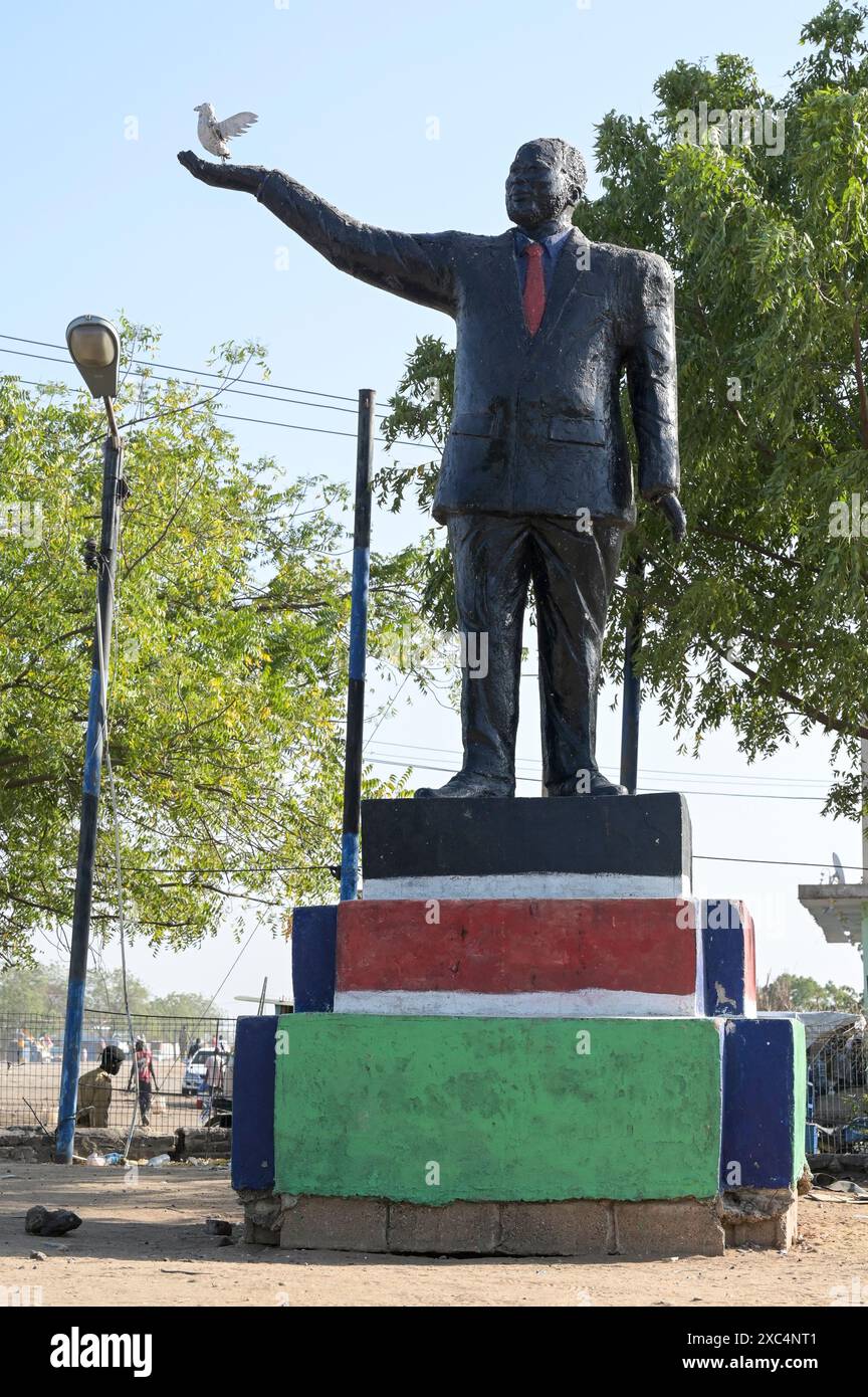SOUTH SUDAN, Upper Nile state, town Renk, monument national hero and ...