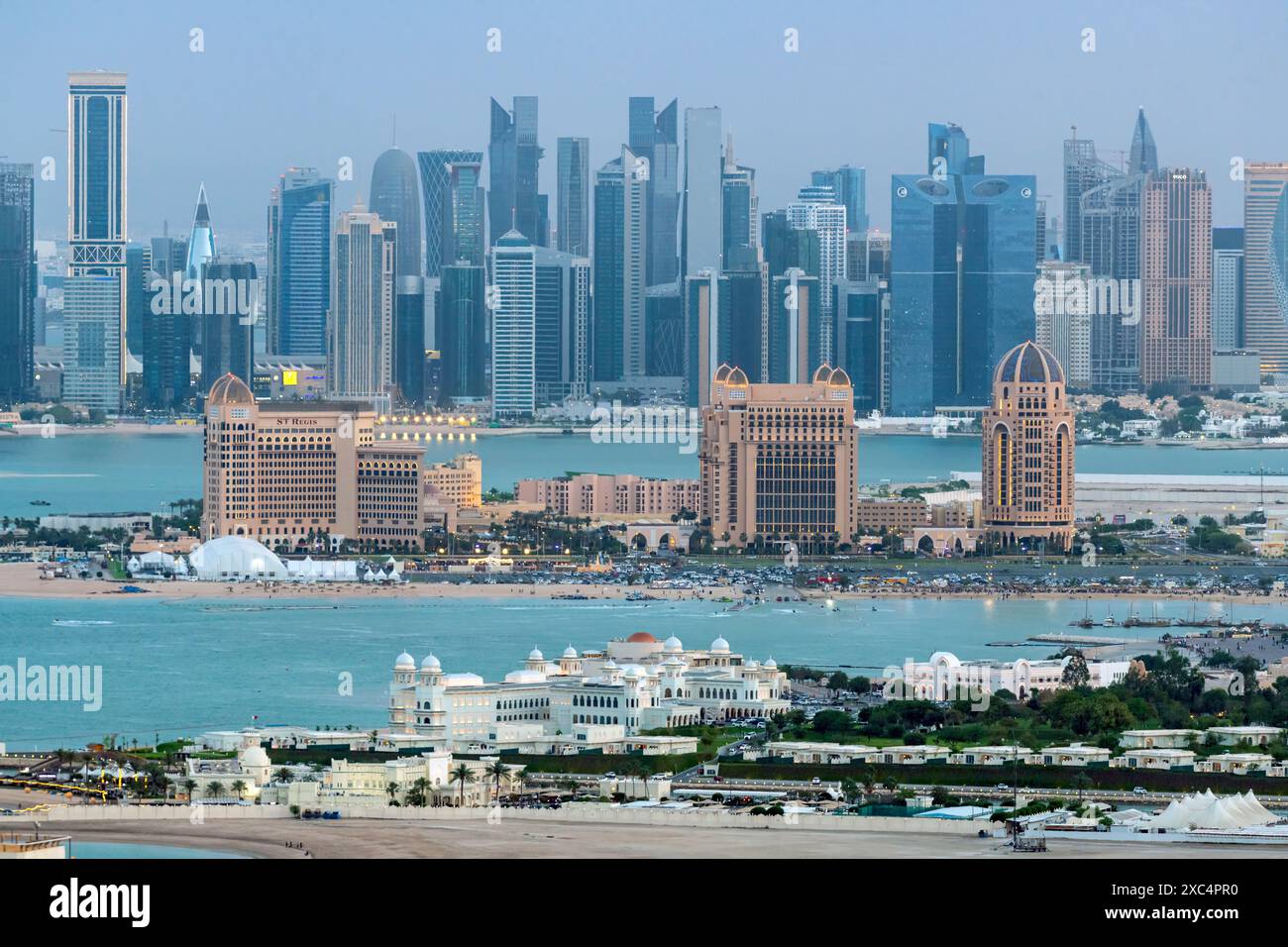 Intercontinental hotel qatar hi-res stock photography and images - Alamy