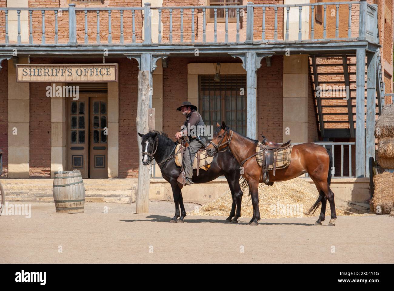Film set cowboy hi-res stock photography and images - Alamy