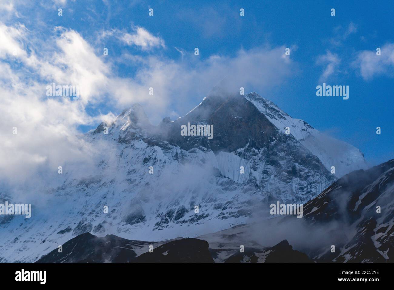Mountain in Nepal, Annapurna Base Camp, Machapuchare Mountain ...