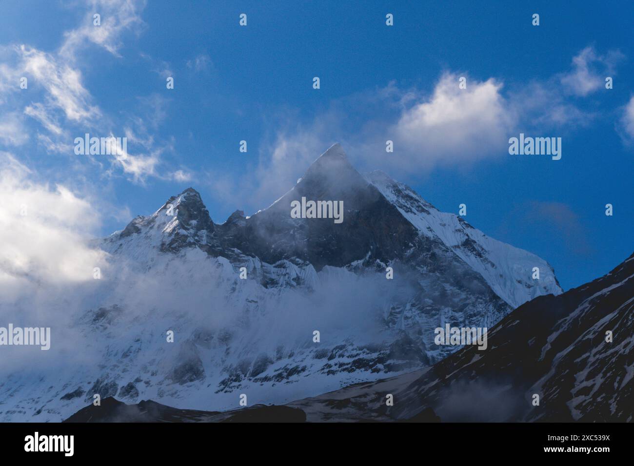 Mountain in Nepal, Annapurna Base Camp, Machapuchare Mountain ...