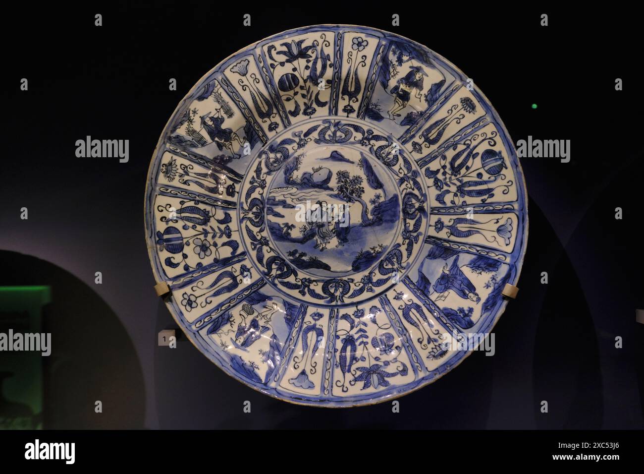 The16th century Chinese Kraak plate, the porcelain especially made for ...