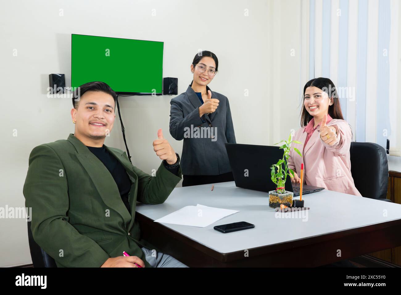 Vertical screen diverse business team hi-res stock photography and ...