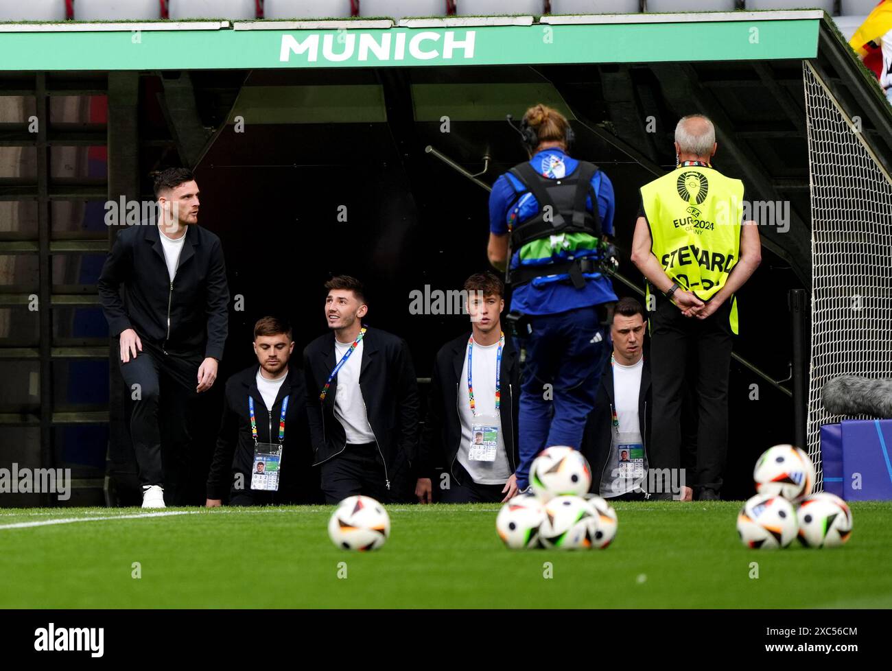 Scotland's Andrew Robertson (left), James Forrest, Billy Gilmour, Jack ...