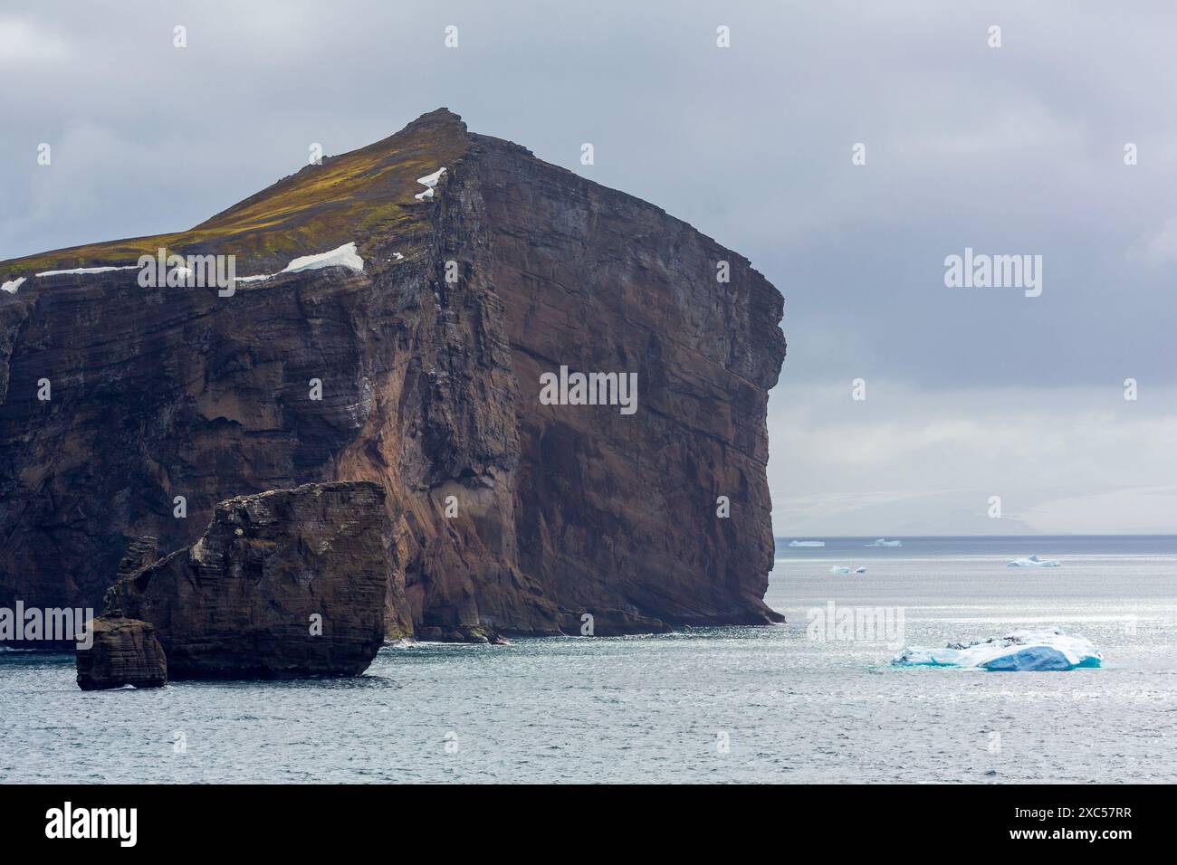 Needles Islands, Baily Head, Deception Island, South Shetland Islands ...