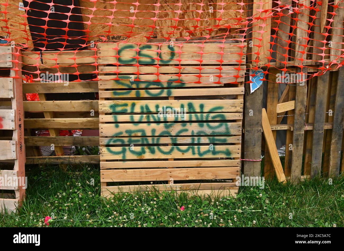 Los Angeles, United States. 14th June, 2024. The perimeter of a pro ...