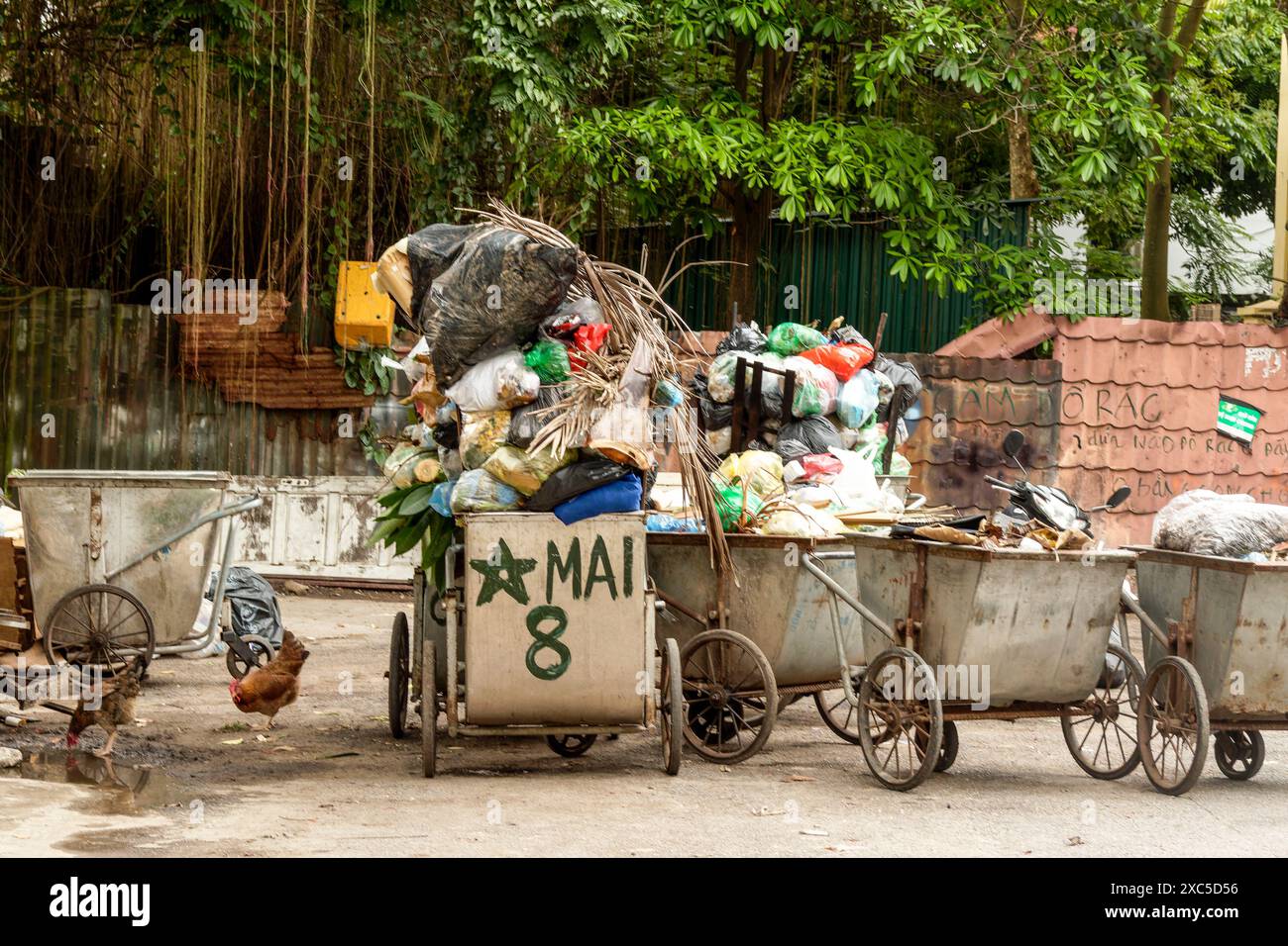 Hanoi neighbourhood hi-res stock photography and images - Alamy