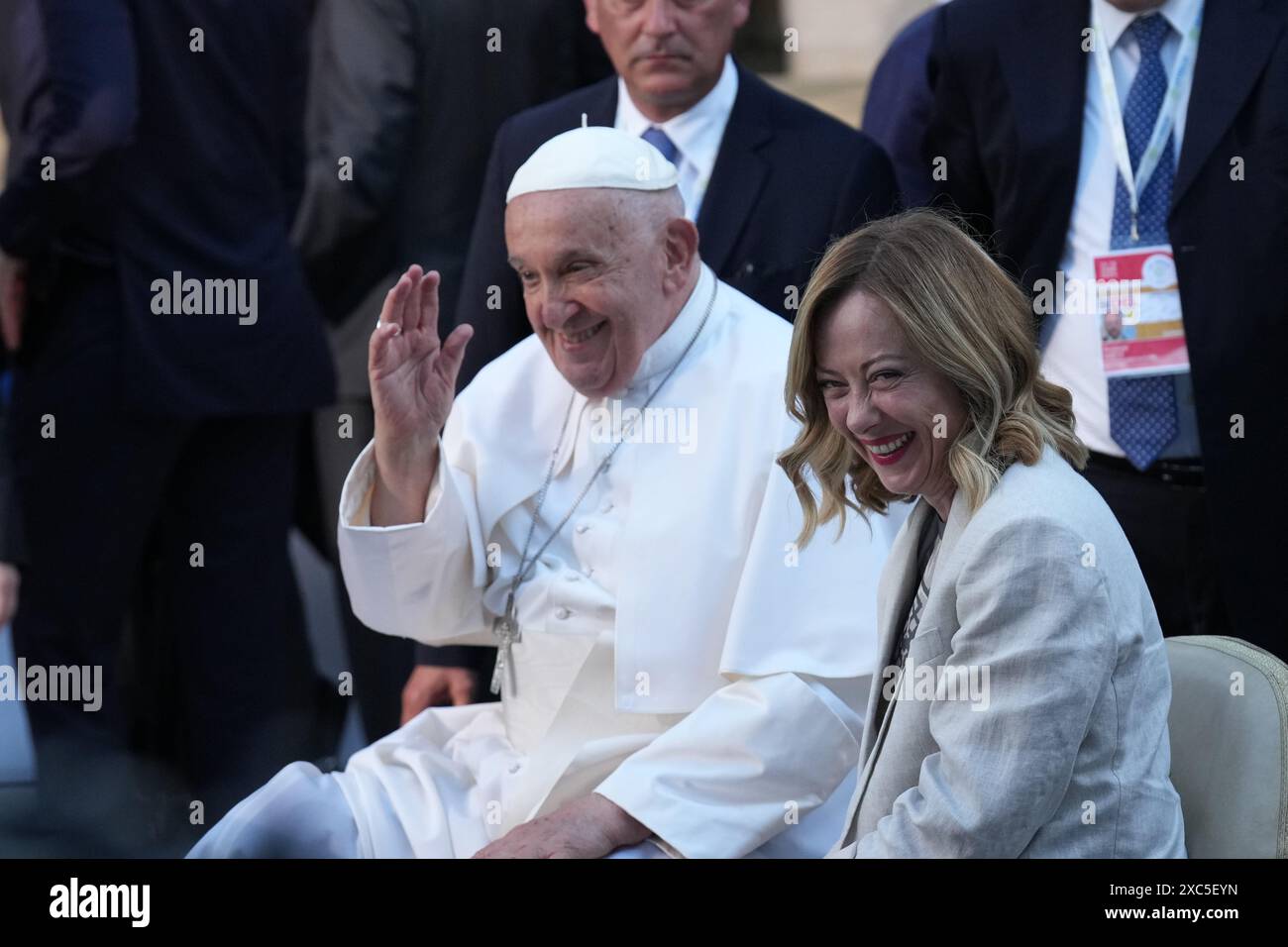 Pope Francis and Italy's Prime Minister Giorgia Meloni join attending ...
