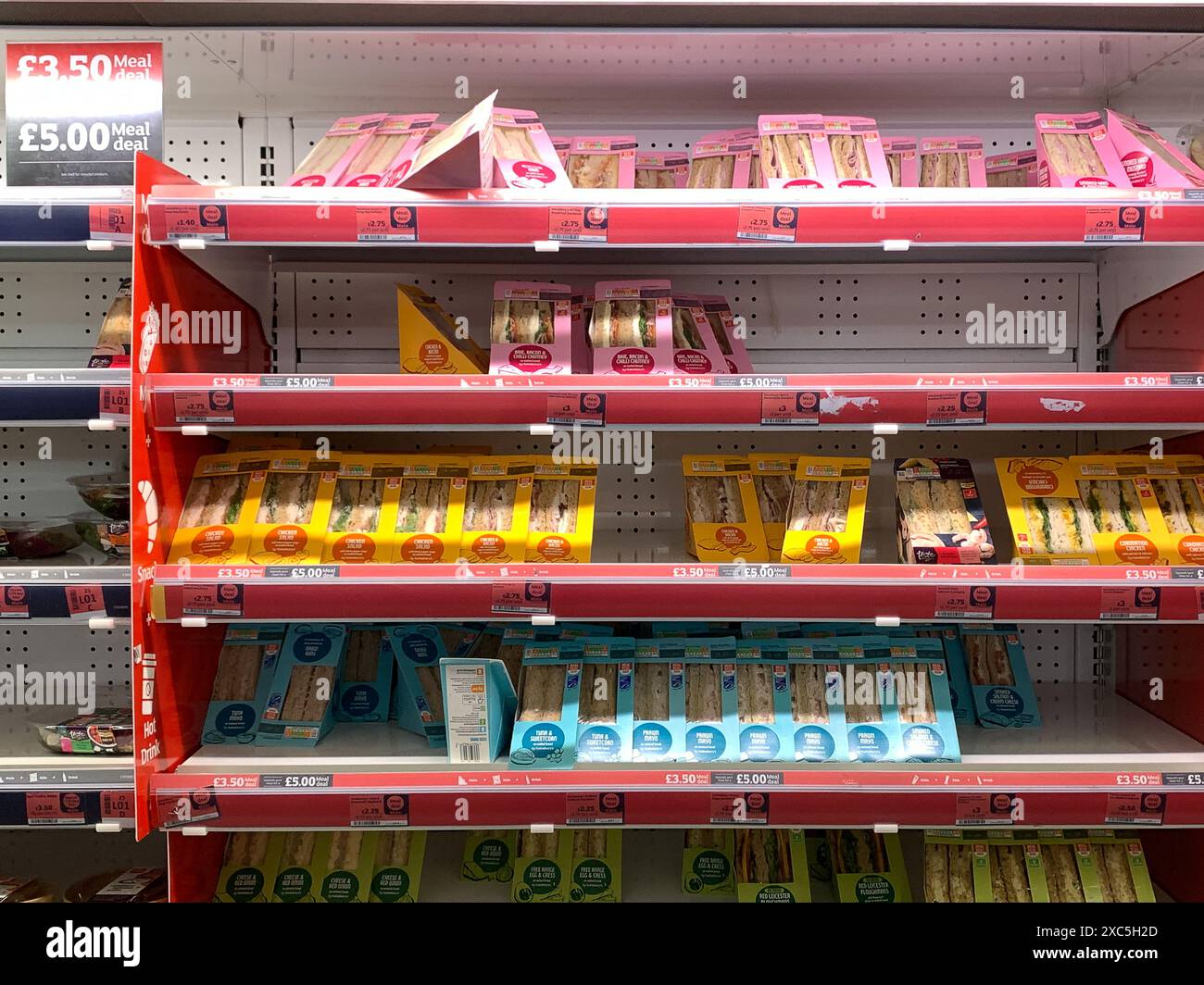 Lunches supermarket sandwiches salads hi-res stock photography and ...