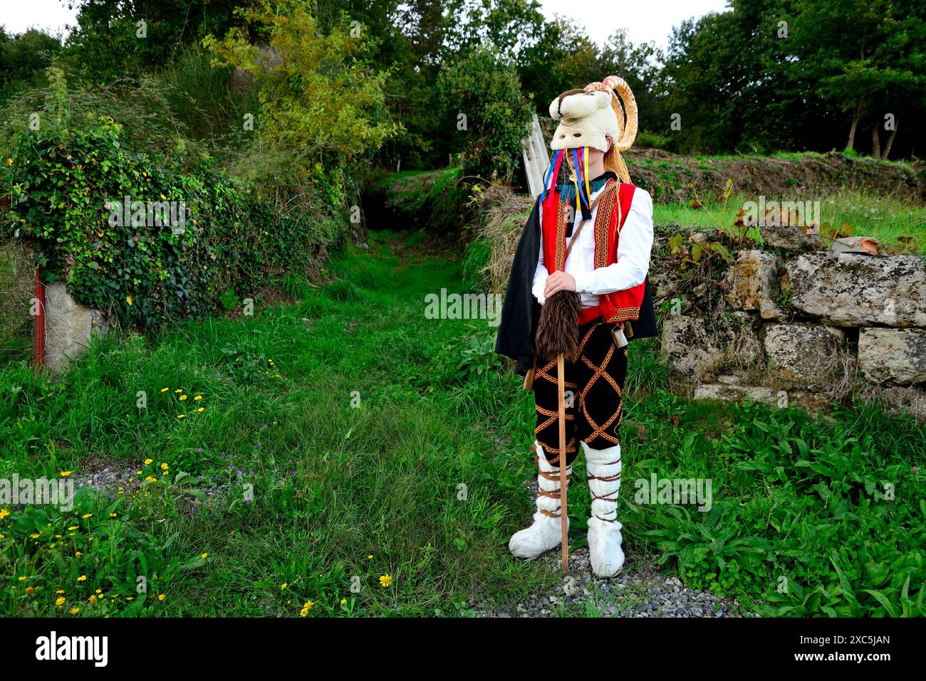 Cabreiros. Traditional mask of Muiños in a meeting in Grou, Lobios ...