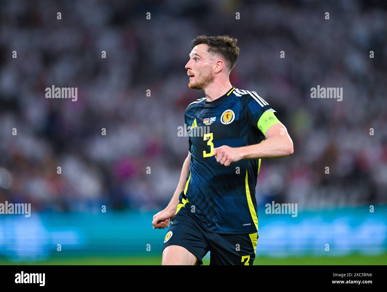 Andrew Robertson Scotland schaut zu, UEFA EURO 2024 - Group A, Germany ...