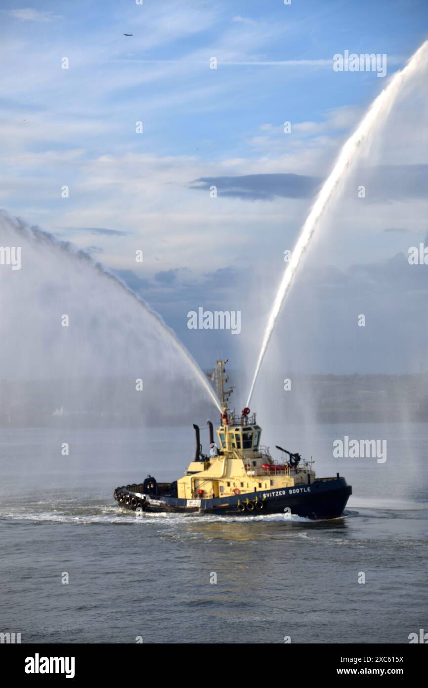 Svitzer Bootle puts on a spectacular display of the tug’s water ...