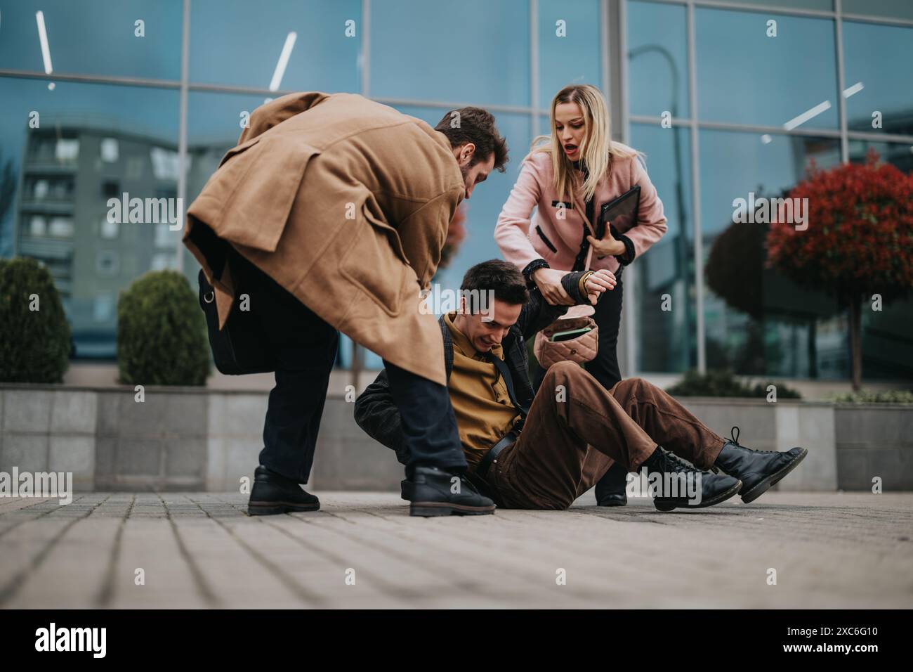 Busy business woman helpful colleague hi-res stock photography and ...