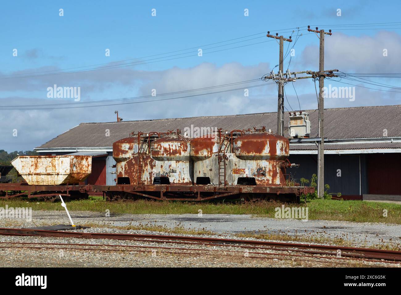 Rusty abandoned freight rail wagons Stock Photo - Alamy