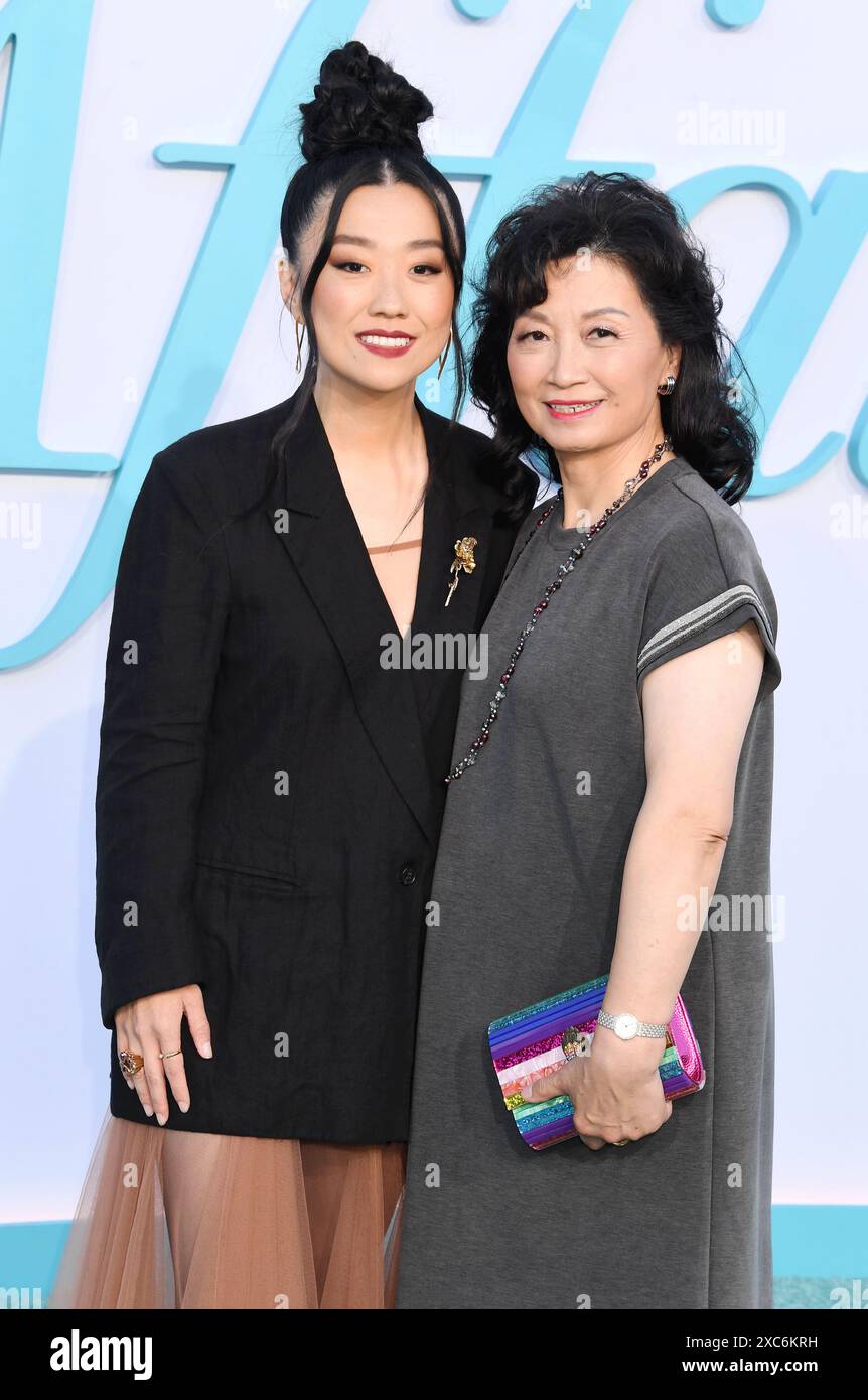 LOS ANGELES, CALIFORNIA - JUNE 13: (L-R) Sherry Cola and mother attend ...