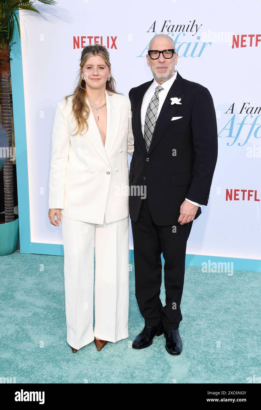 LOS ANGELES, CALIFORNIA - JUNE 13: (L-R) Carrie Solomon and Richard ...