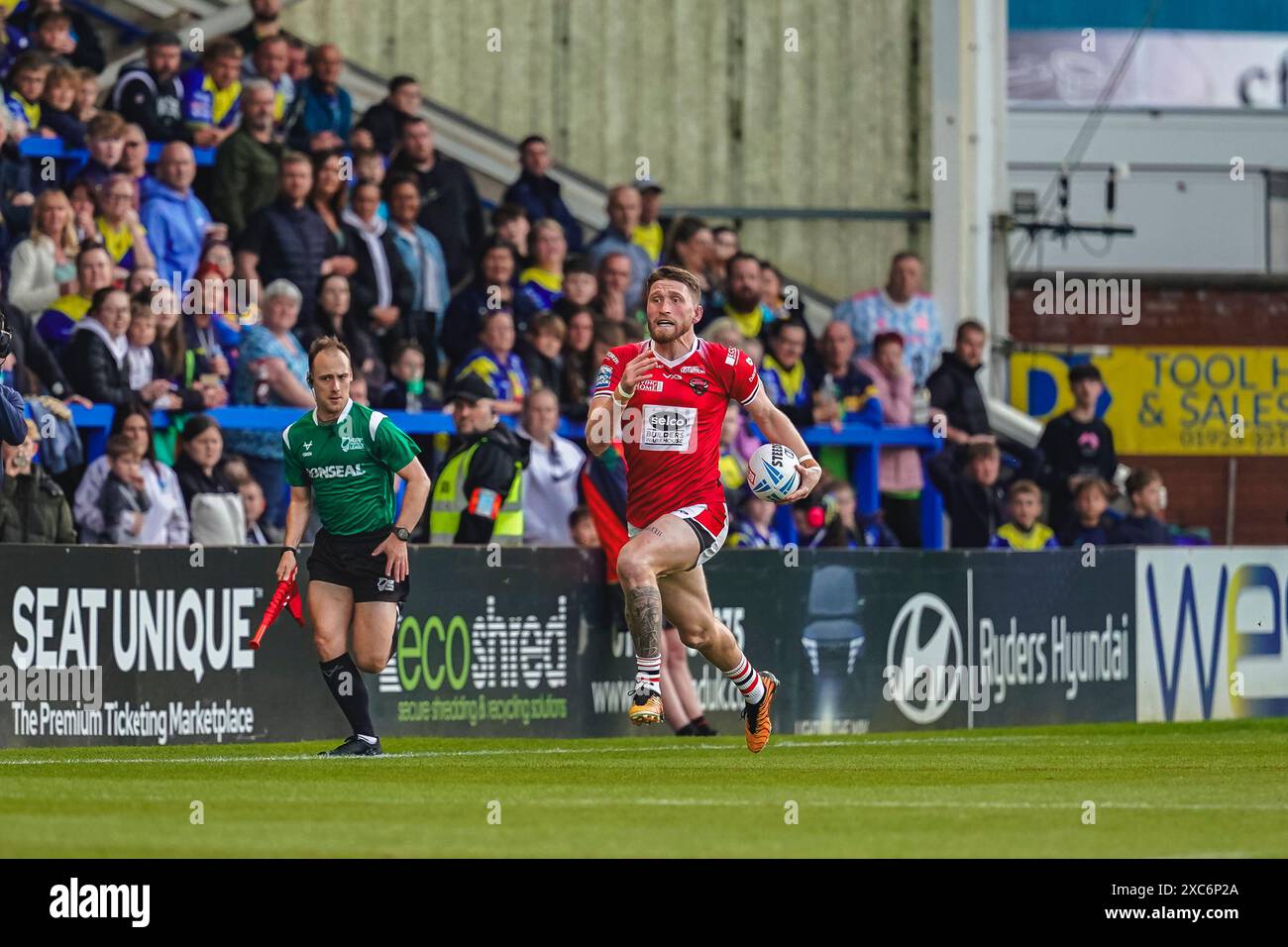 Warrington, Cheshire, UK. 14th June, 2024. Super League Rugby ...