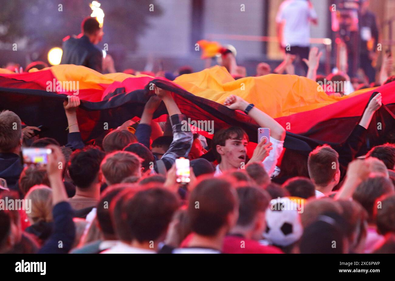 Berlin, Germany. 14th Jun 2024. German fans celebrate their team ...