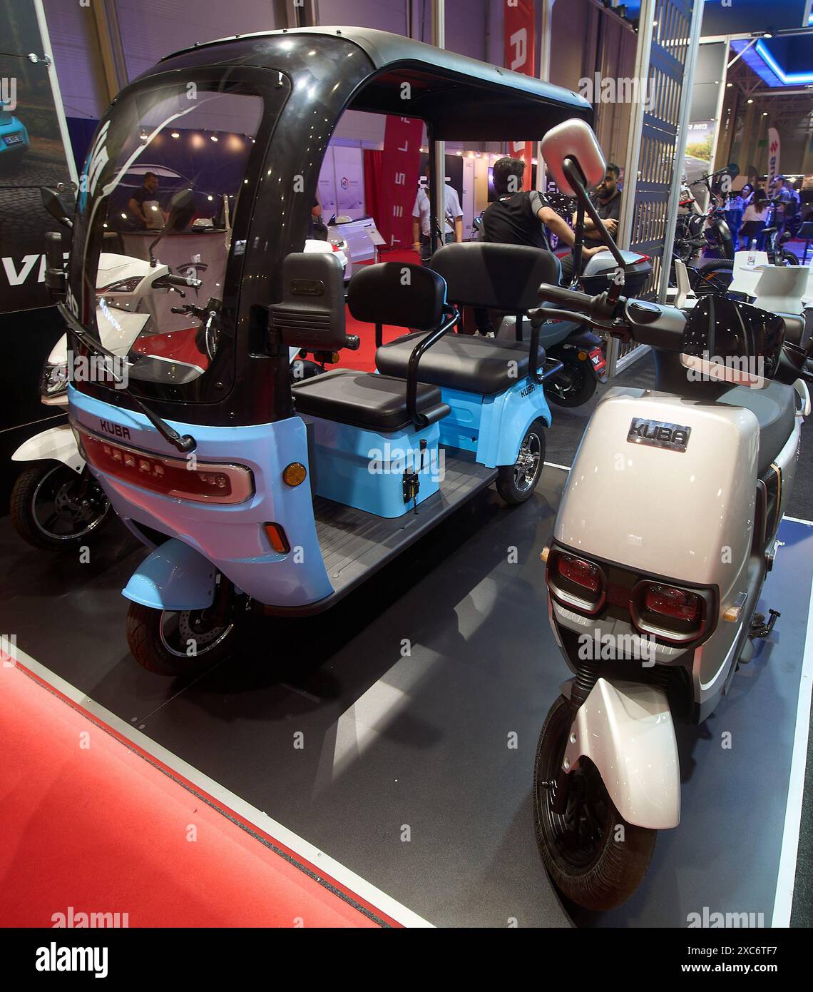 Optimus max hi-res stock photography and images - Alamy