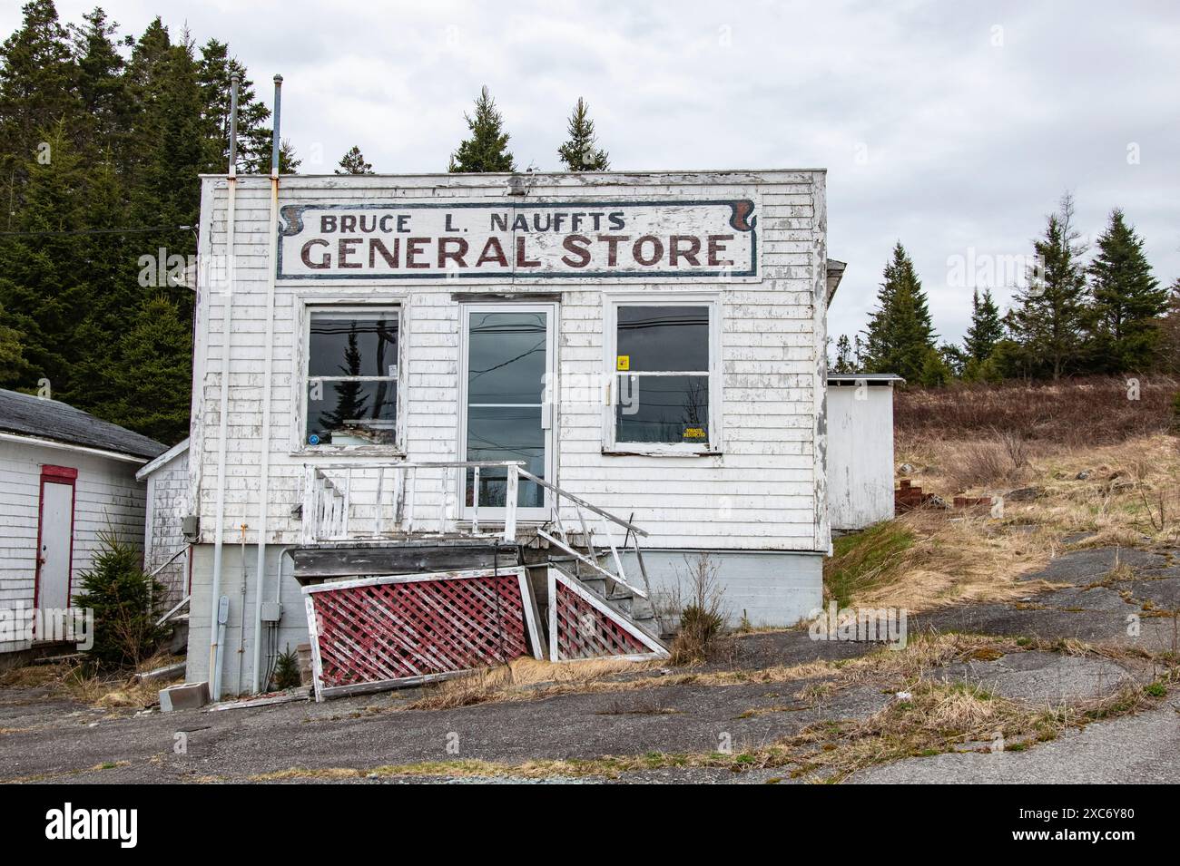 Abandoned dilapidated Bruce L. Nauffts general store and buildings in ...