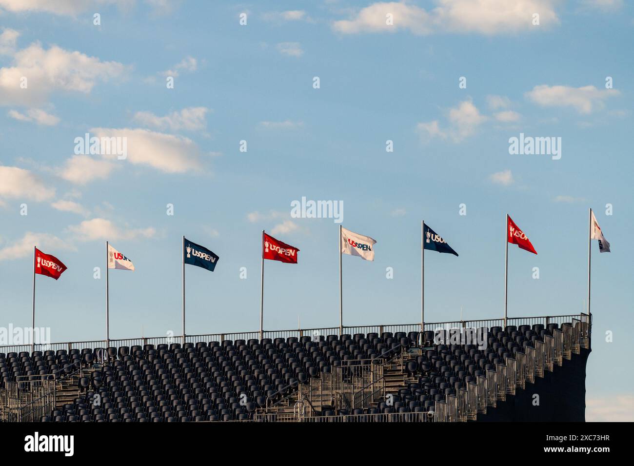Usga flags hi-res stock photography and images - Alamy
