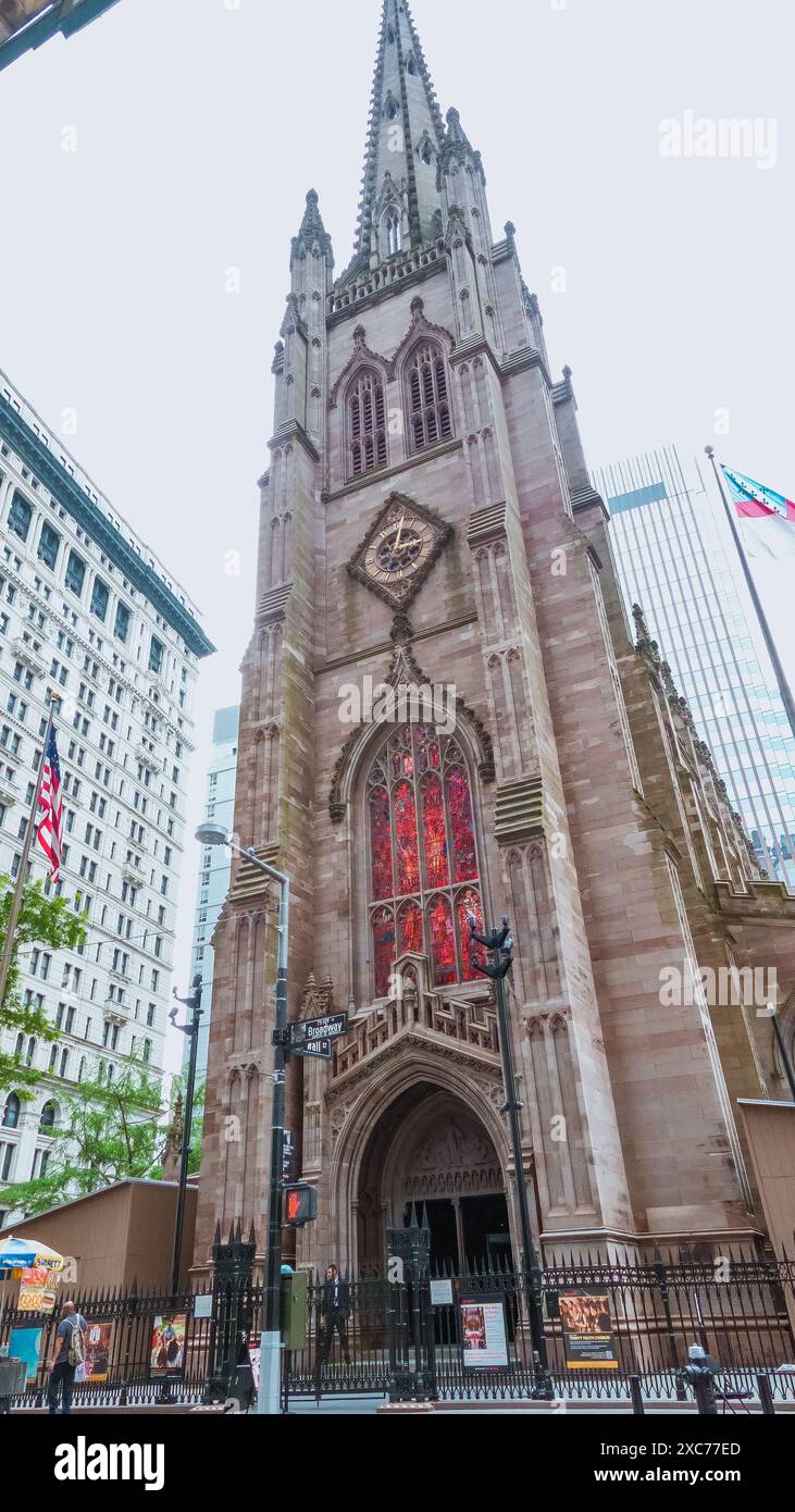 Magnificent View of Trinity Church Spire in Manhattan, New York City ...