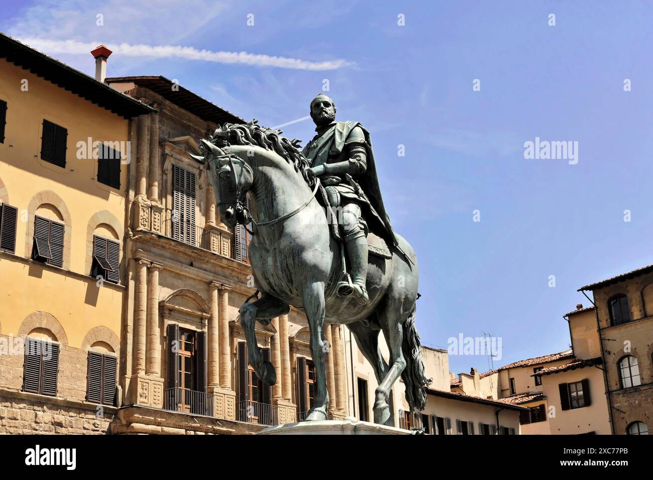 Bronze statue of Cosimo I de Medici, Palazzo Vecchio, Florence, Firenze ...